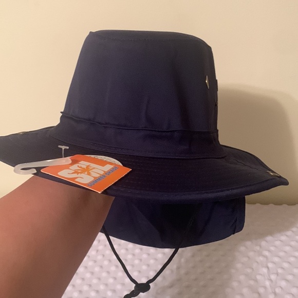 sol summer shade | Accessories | Sol Summer Shade Bucket Hat With Flap ...